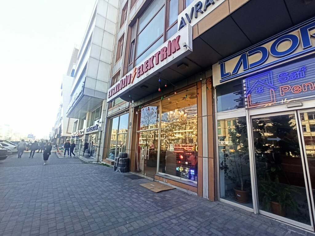 Elektronik eşya mağazaları Eksklüziv Elektrik, Bakü, foto