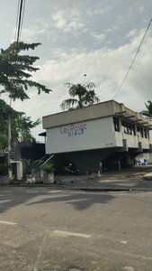 Le point bleuil (Littoral, Wouri, Douala 1er, Rue French), restoran  Douala'dan