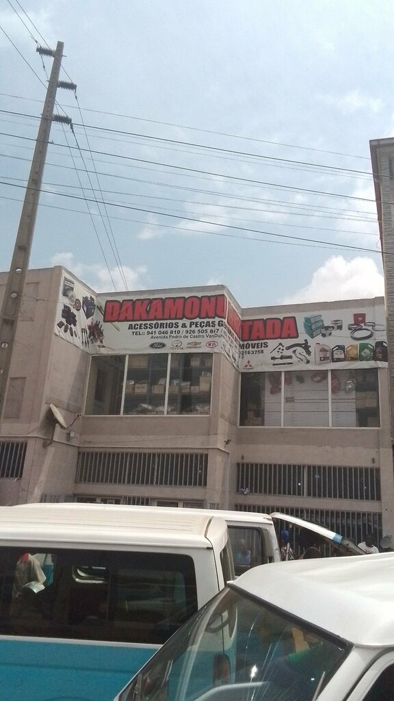 Oto aksesuarları Dakamonu Limitada, Loanda, foto
