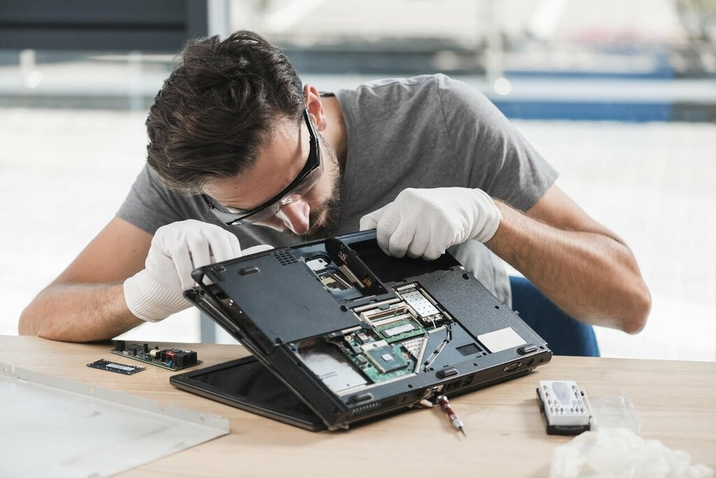Bilgisayar teknik servisleri Computer Repair and Services, , foto