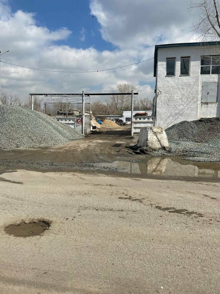 Araç muayene istasyonları Na Lesnoy 1A, Pavlodar, foto