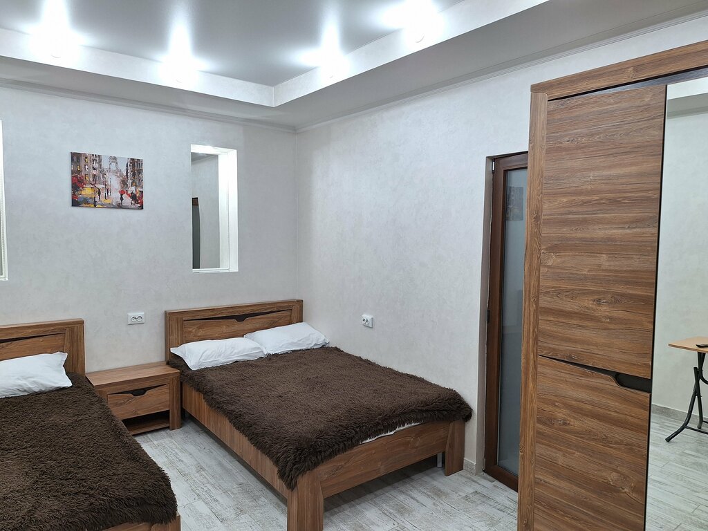 Otel Gostevoi dom Na Zarechnoi 11, Aluşta, foto