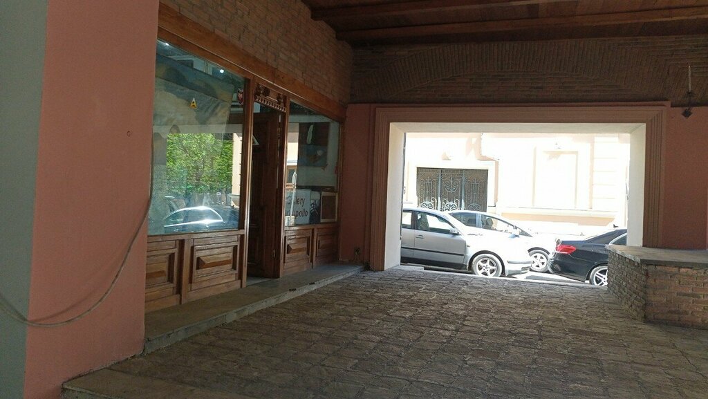 Sergi salonları, galeriler Apollo Gallery, Tiflis, foto