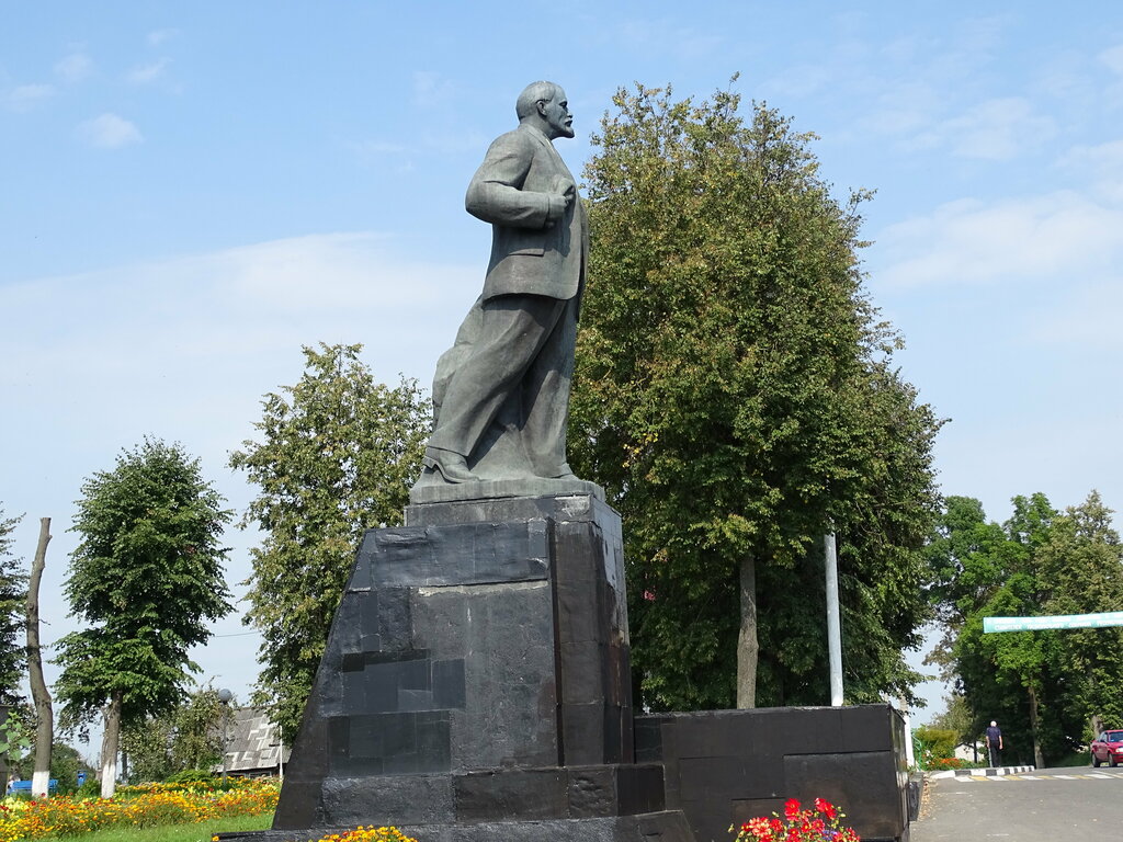 Anıt, heykel В.И. Ленин, Krichev, foto