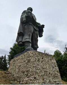 Soldier's Father (Kakheti, Town of Gurjaani, Parnavaz Mepe Street), anıt, heykel