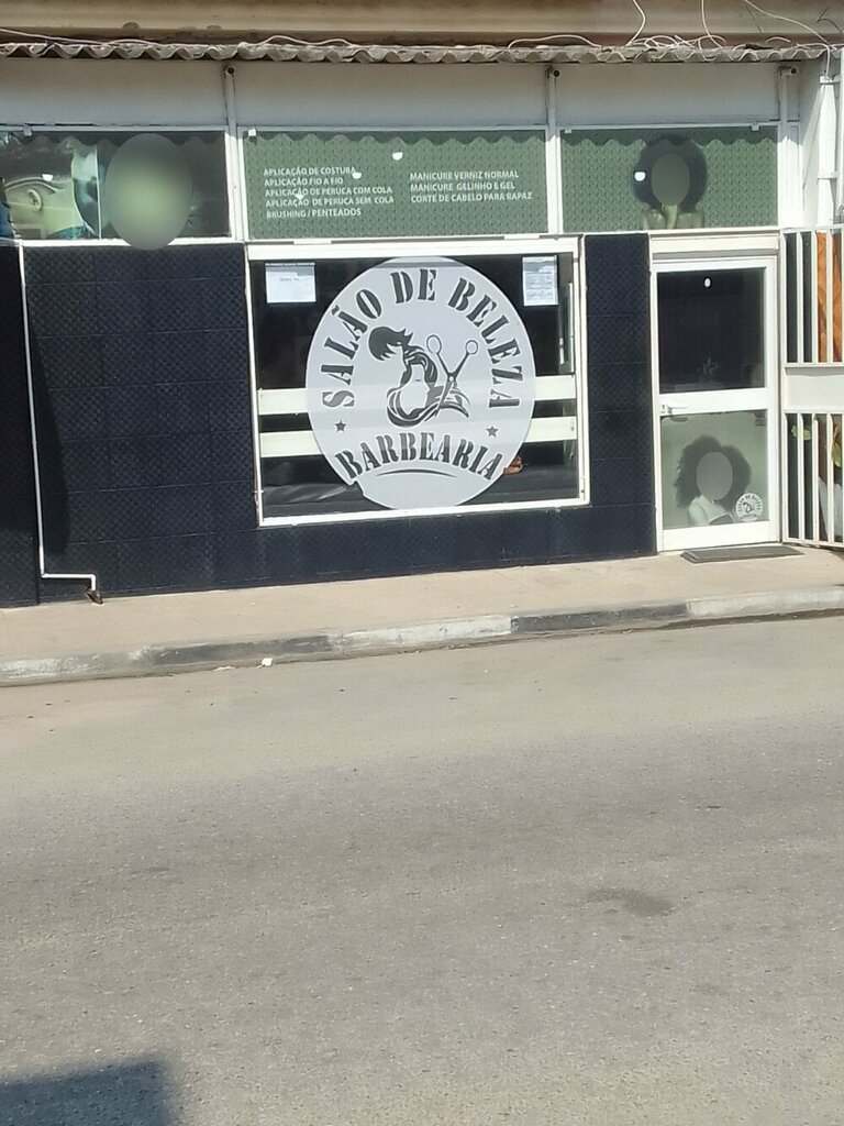 Kuaförler Ukembo Salão de Belezae Barbearia, Loanda, foto