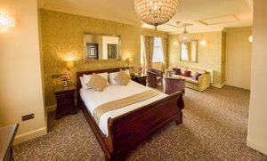 Wherry Hotel (No:32, Brod Village), otel  Lowestoft'tan