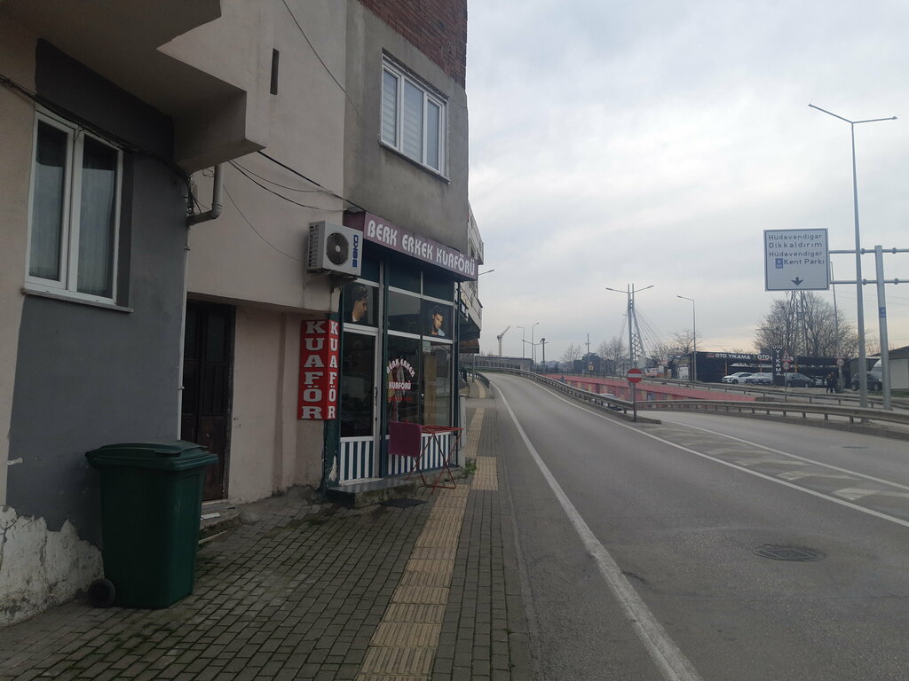 Kuaförler Berk Erkek Kuaförü, Bursa, foto
