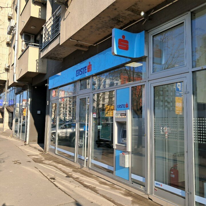 ATM'ler Erste Bank, Belgrad, foto