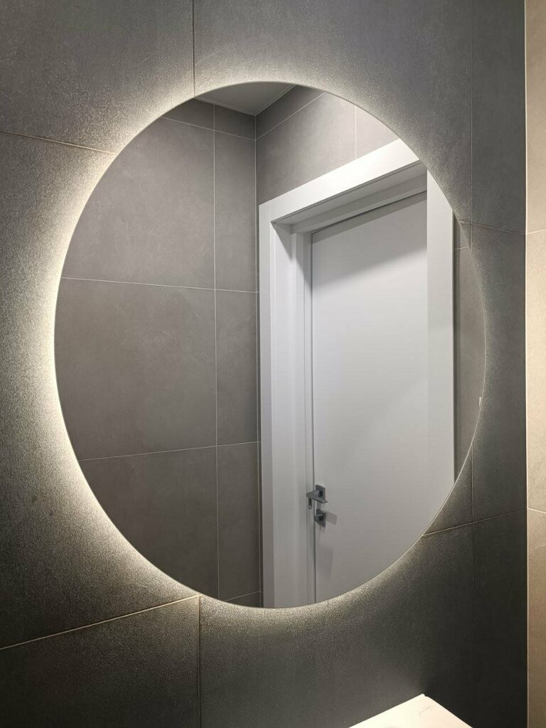 Ayna yapımı ve montaj hizmetleri Mirror Factory, Tiumen, foto