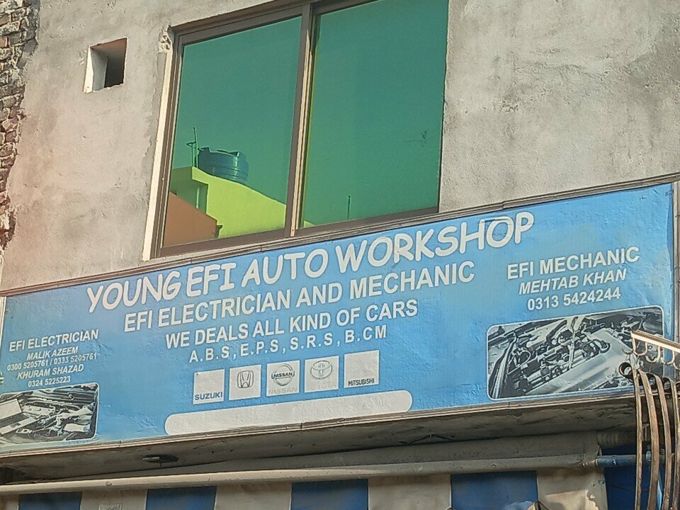 Oto kaporta Young Efi Auto Workshop, Rawalpindi, foto