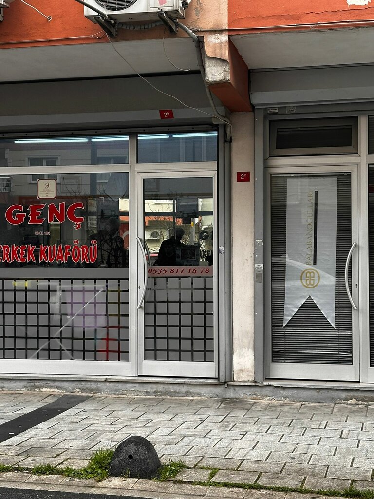 Berberler Genç Erkek Kuaförü, İstanbul, foto