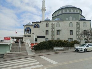 Batıkent Yunus Emre Cami (Ankara, Yenimahalle, İnönü Mah., 1710. Cad., 52C), cami  Ankara'dan