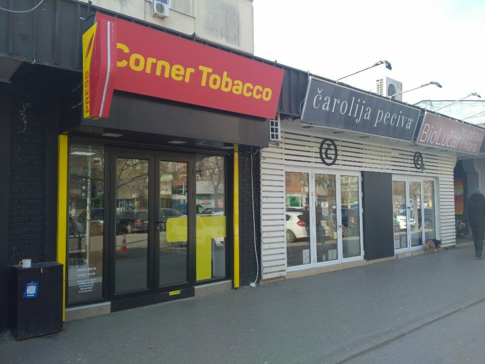 Gazete bayi Corner Shop, Novi Sad, foto