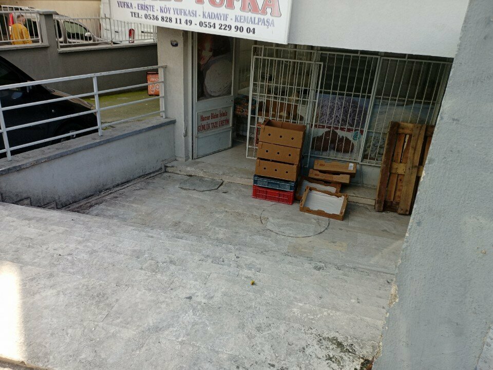 Hazır gıda satan yerler Demet Yufka, İzmir, foto