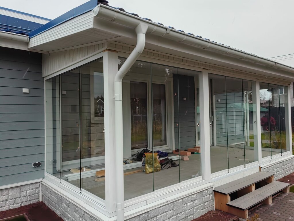 Cam ve cam ürün üreticisi Glass Master, Saint‑Petersburg, foto