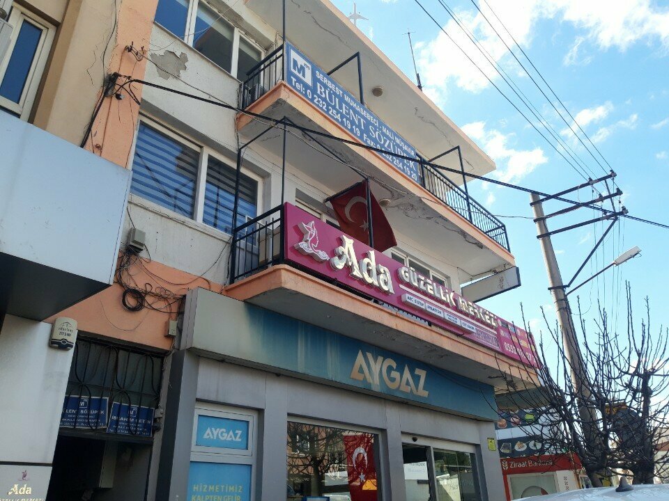 Kuaförler Ada Güzellik Merkezi, İzmir, foto