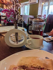 О, Блин (Oktyabrskiy Avenue No:30, Komsomolsk-on-Amur), kafe  Komsomolsk‑at‑Amur'dan