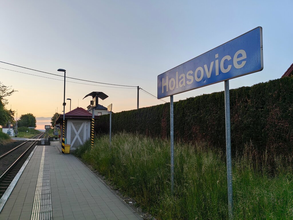 Tren istasyonu Holasovice, Moravya‑Silezya Bölgesi, foto