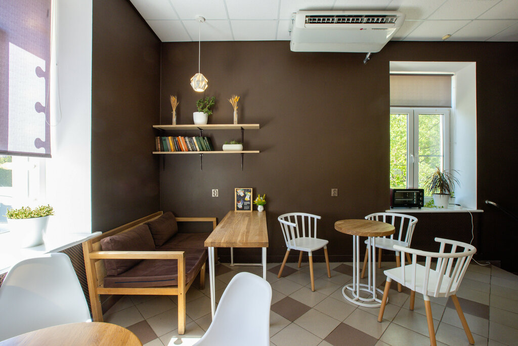 Kahve dükkanları Take and Wake Coffee Co, Tula, foto