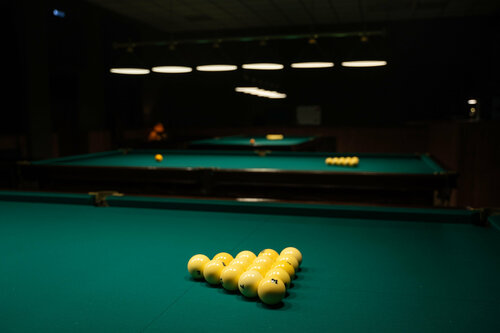 Bilardo salonları Piramida, Astrahan, foto