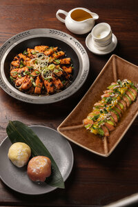 Kitayskiy Iyeroglif (ulitsa Yadrintseva No:1Е, Irkutsk), restoran  Irkutsk'tan