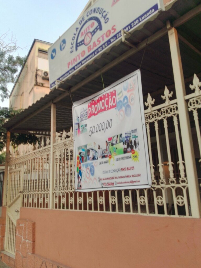 Sürücü kursları Escola de condução, Loanda, foto