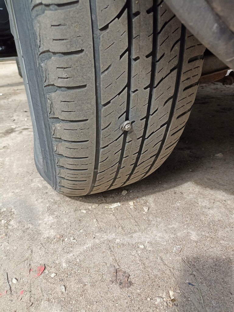 Oto lastik tamiri Шиномонтаж, Lobnia, foto