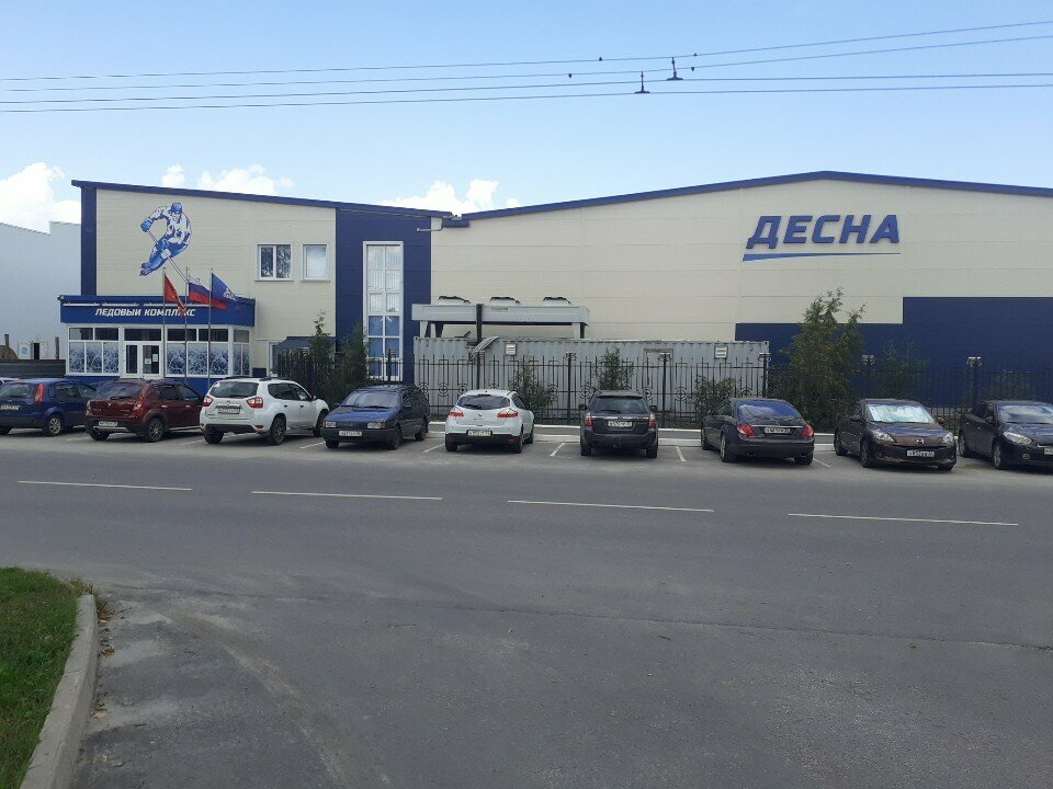 Çok amaçlı spor tesisleri Дворец единоборств, Briansk, foto