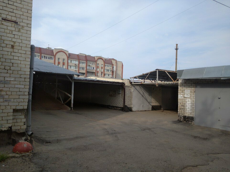 Garajlar Локомотив 96, Saratov, foto