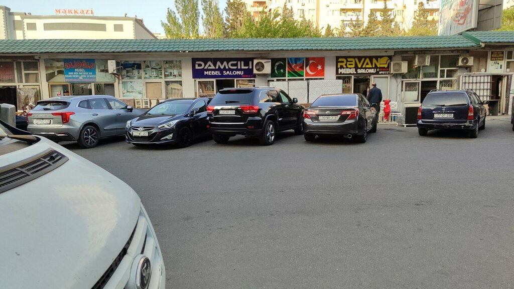 Mobilya mağazaları Damcılı mebel salonu, Bakü, foto