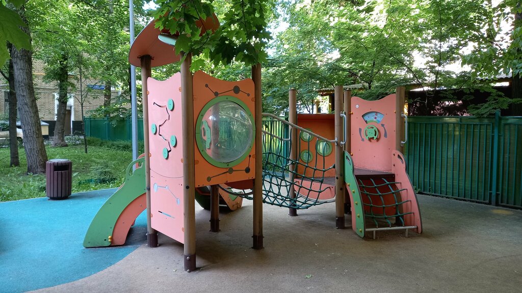 Oyun alanı Playground, Moskova, foto