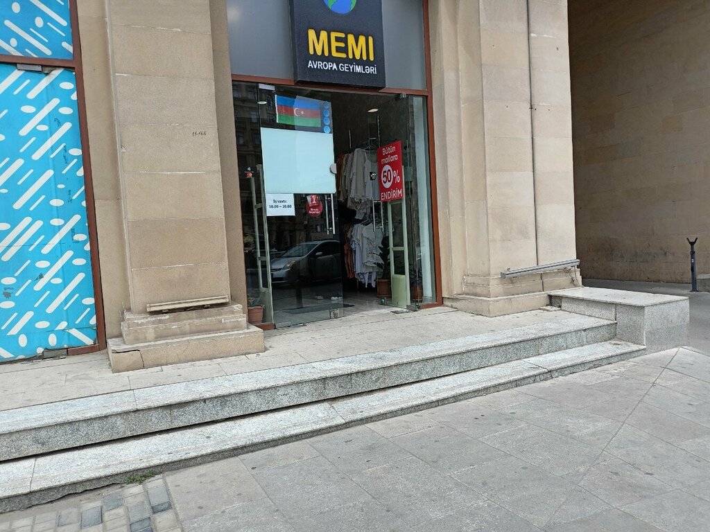 Giyim mağazası Memi avropa geyimleri, Bakü, foto