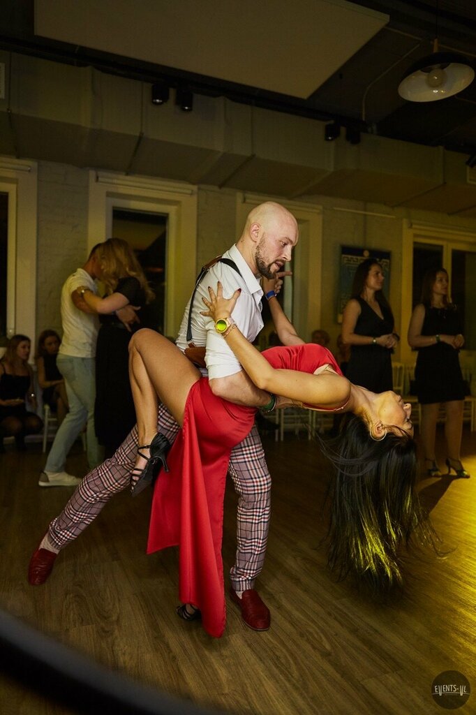 Dans okulları Bachata, Moskova, foto