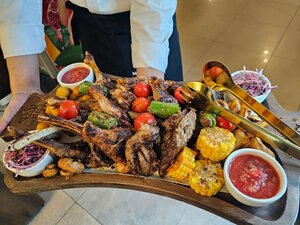 Bait Al Mandi Restaurant (Furqat Street No:10), restoran  Taşkent'ten