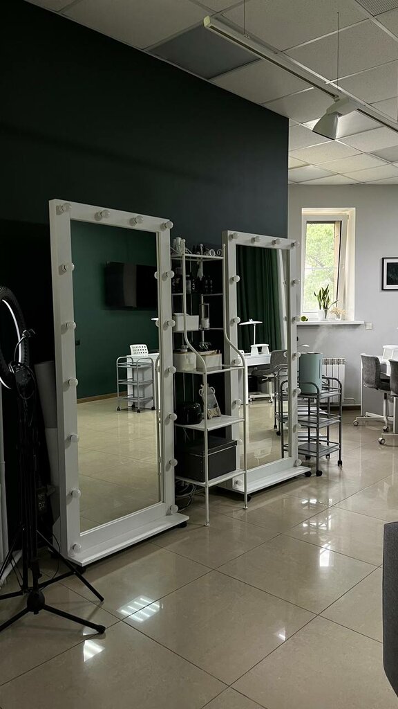 Manikür-pedikür Maui, Habarovsk, foto