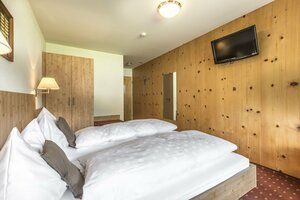 Hotel Bänklialp (Obwalden, Engelberg), otel  Engelberg'den