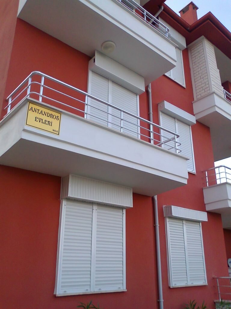 Cam balkon hizmetleri Arçel Yapı, Edremit, foto