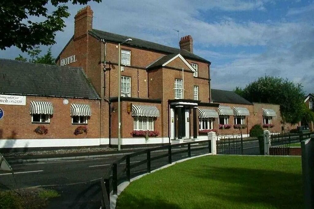 Otel The Dodington Lodge, İngiltere, foto