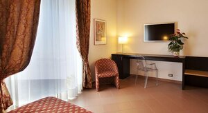 Albergo Vittoria (Sicily, Trapani, Via Francesco Crispi, 4), otel  Trapani'den