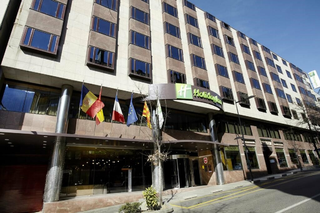 Otel Holiday Inn Crowne Plaza, Andorra la Vella, foto