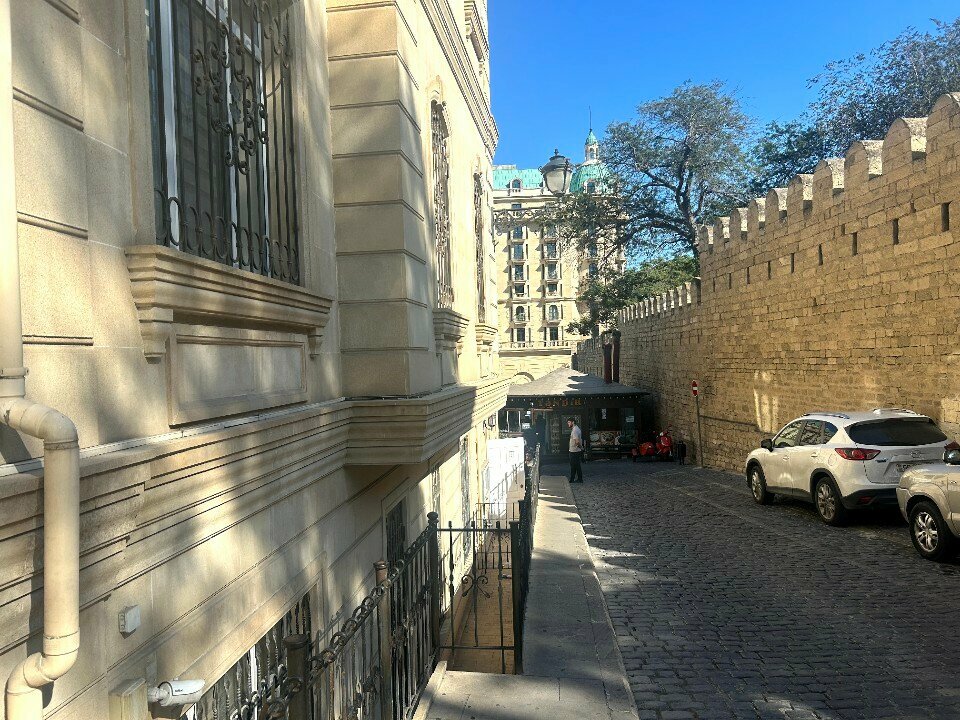 Vize hizmetleri Viza Şöbəsi, Bakü, foto