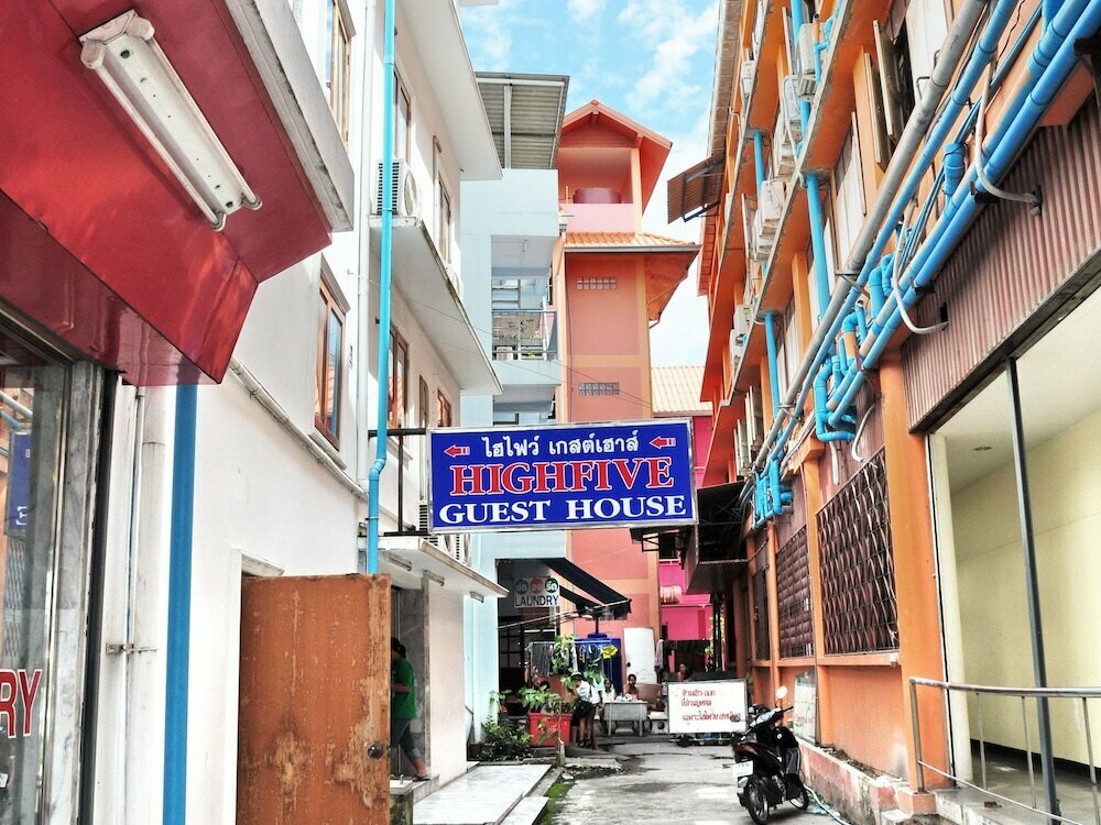 Otel Highfive Guest House, Pattaya, foto