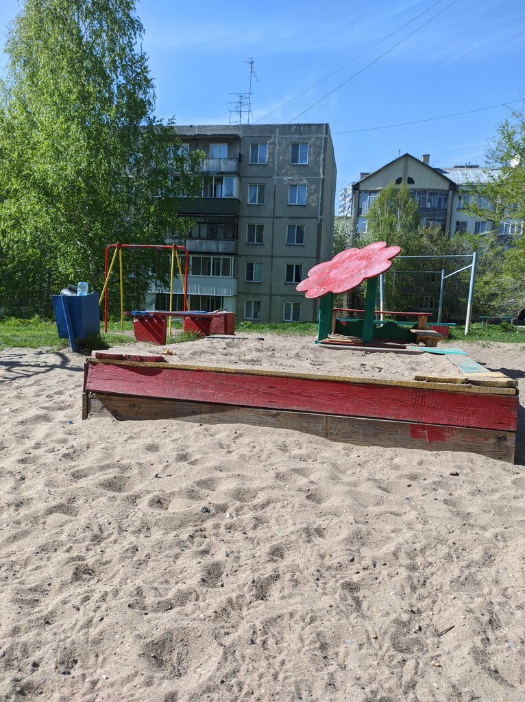 Oyun alanı Playground, Novosibirsk, foto