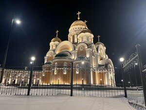 Собор Преображения Господня (Arkticheskaya ulitsa No:17), ortodoks kiliseleri  Salehard'dan