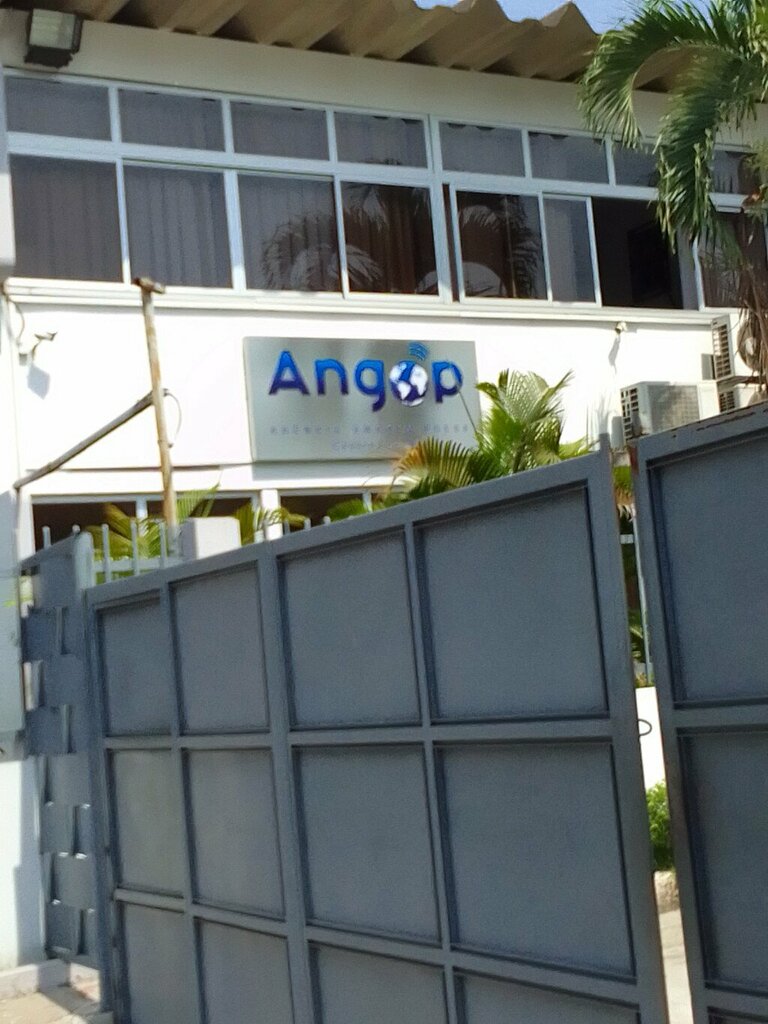 Emlak ofisi Angop, Loanda, foto