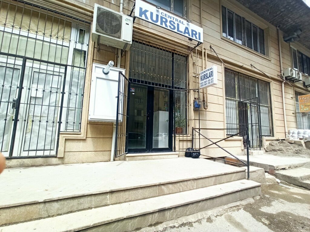 Meslek kursları Central Kurslari, Bakü, foto