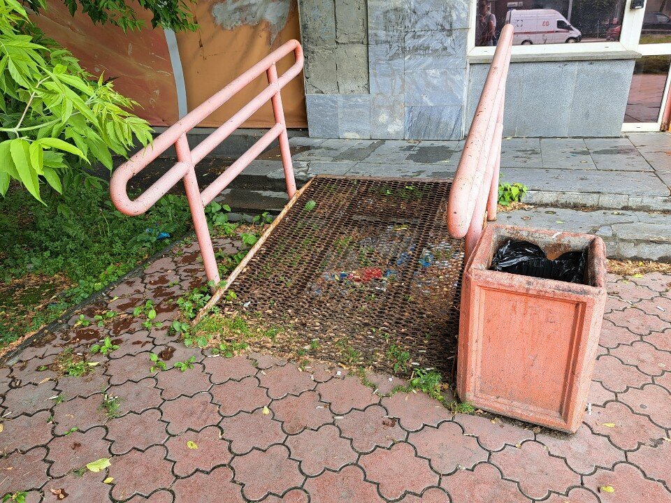 Tuvalet Туалет, Yekaterinburg, foto