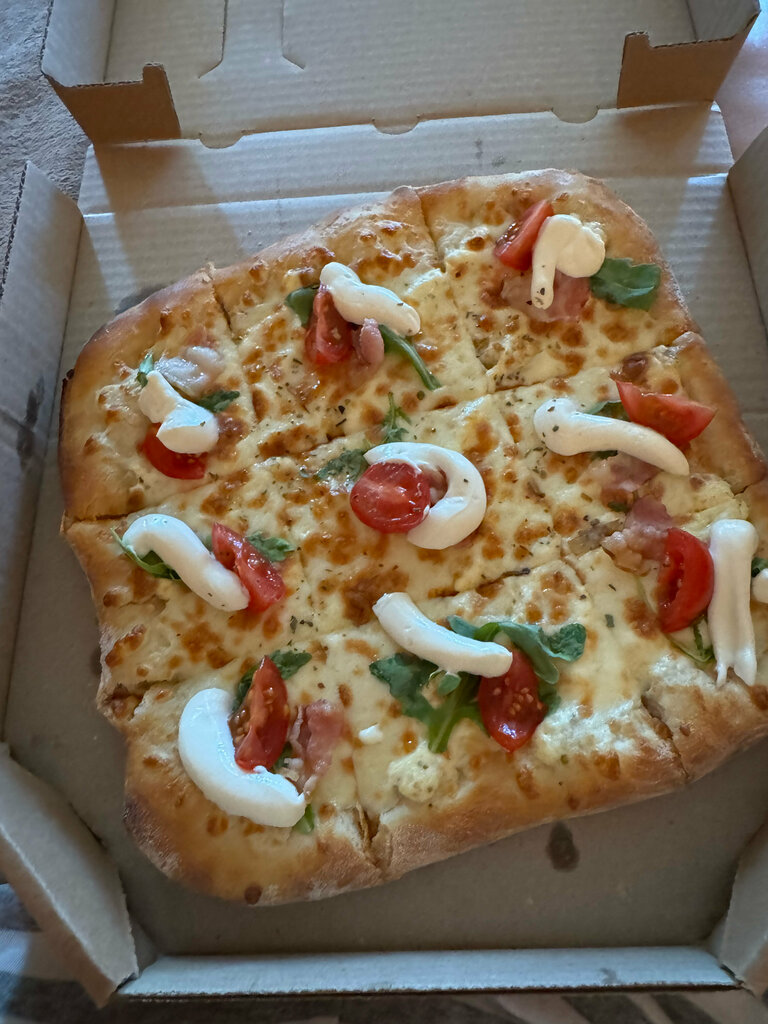 Pizzacılar Pon-Pizza, Minsk, foto