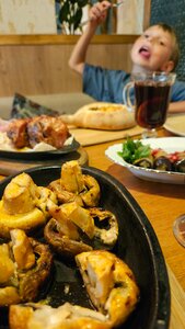 Mario-Hincalio (Karla Marksa Street No:11В, Tuapse), restoran  Tuapse'den